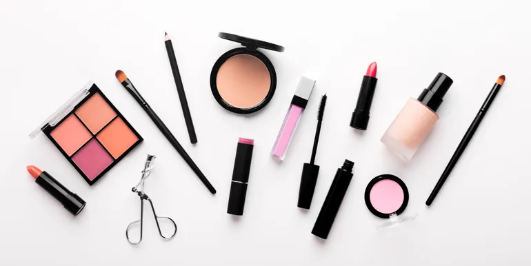 Mass beauty outpaces prestige in the first half of 2025 | Retail Dive