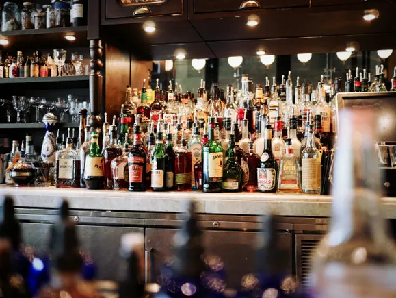 Texas bars could reopen as restaurants under modified licensure rules ...