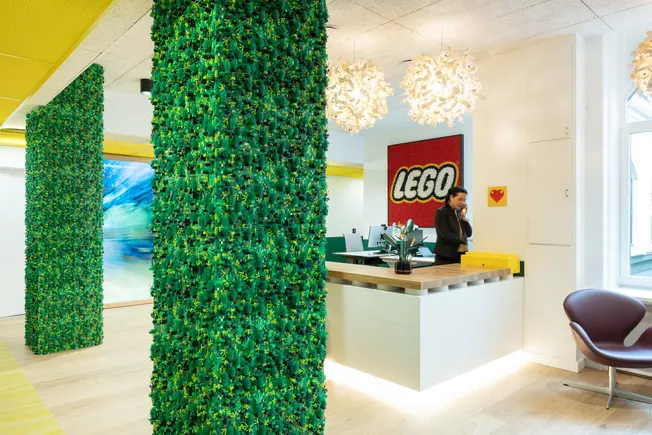 Lego Group to triple size of digital team | Retail Dive