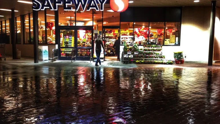 Details emerge on Albertsons-Safeway structure post-merger | Food Dive