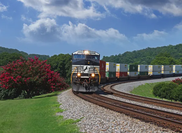 How a transcontinental railroad could speed up intermodal transfers ...