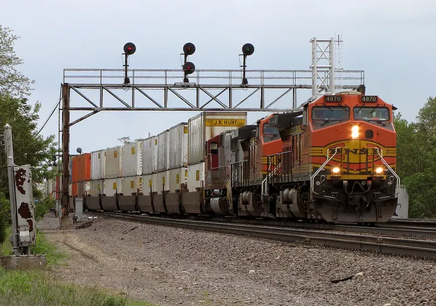 L.A. County's $430M 'trash train' sits idle | Waste Dive