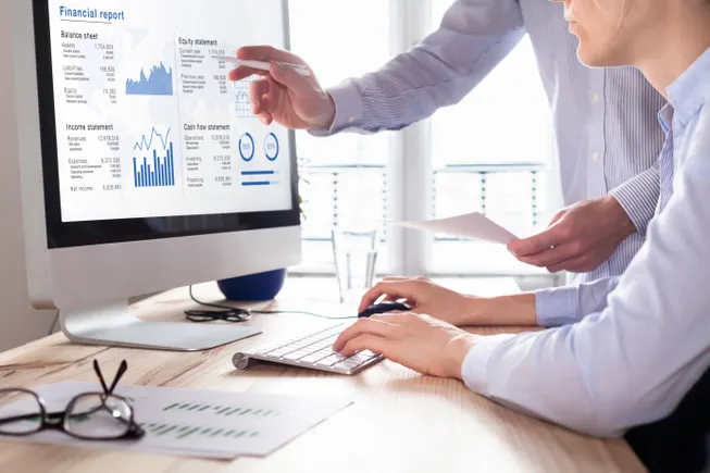 FASB swiftly clarifies new DISE rule’s effective date | CFO Dive