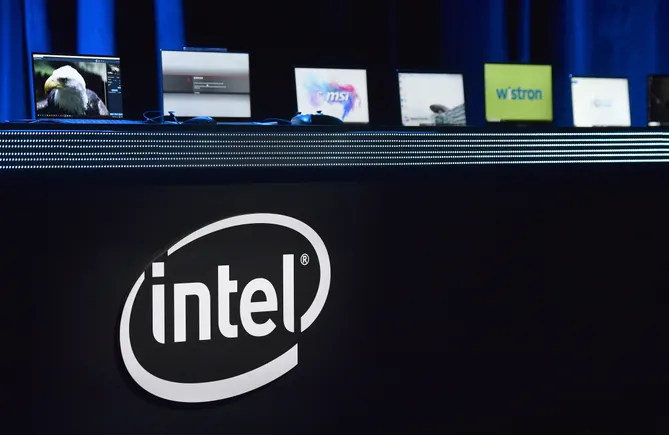 Intel, Red Hat fuel effort to build enterprise-grade, open-source AI ...